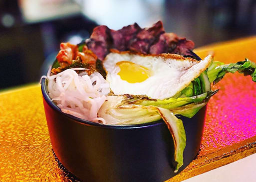 Neighborhood Nosh: dine and earn cash back
