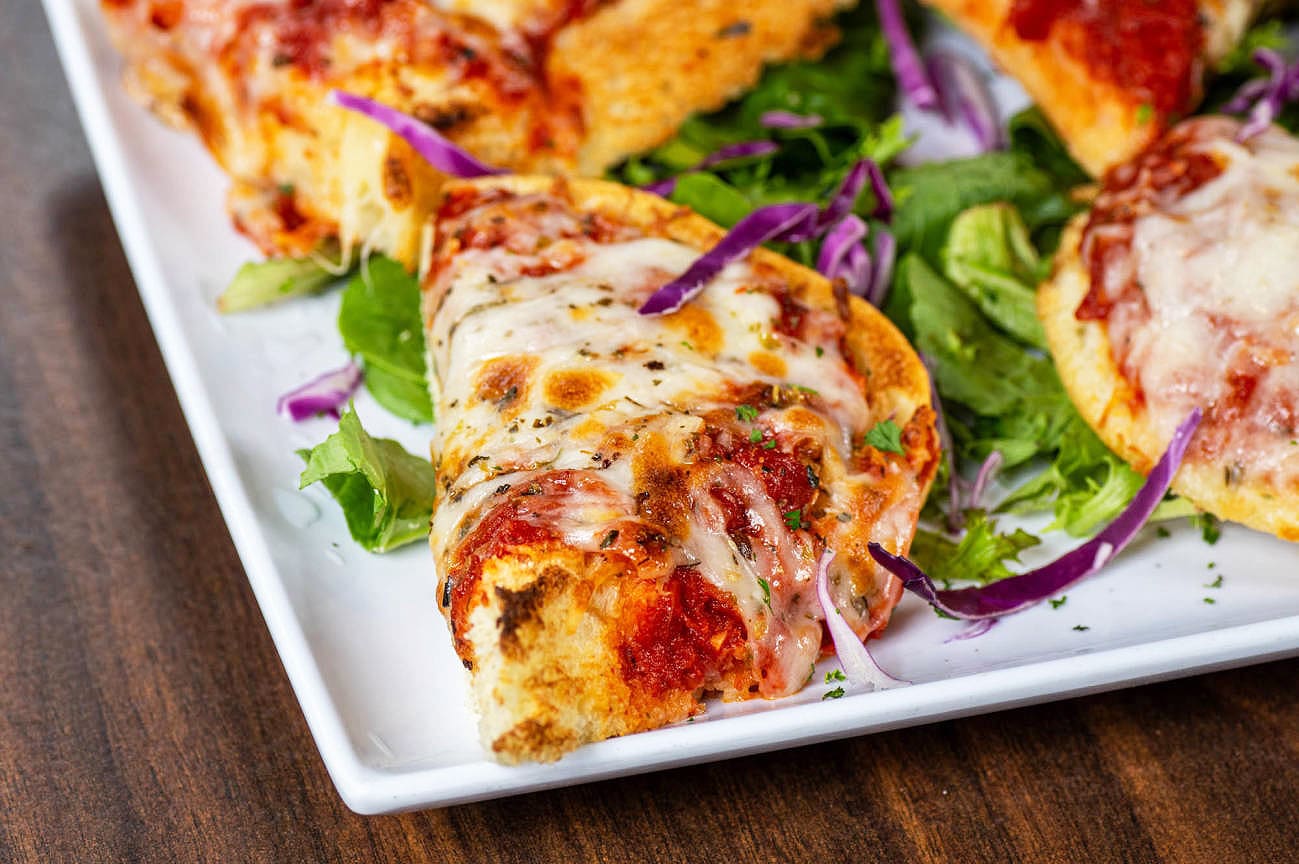 Neighborhood Nosh: dine and earn cash back