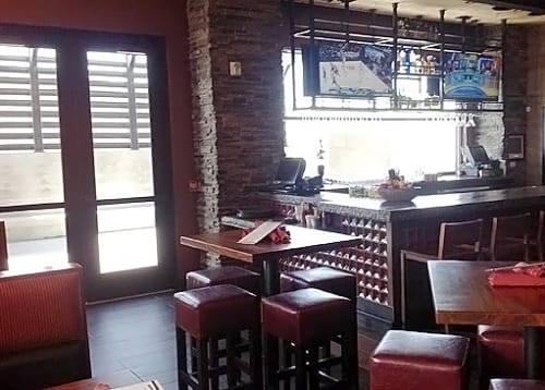 slide 4 of 7. Uploaded merchant gallery slide for Bandits Grill & Bar.